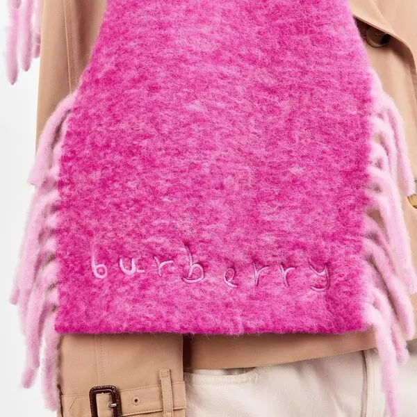 Burberry Alpaca Happy Medium-thick Scarf