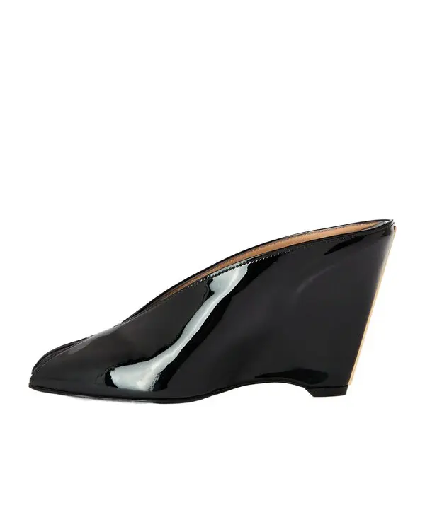 FERRAGAMO Glossy Patent Pointed Mule Slides