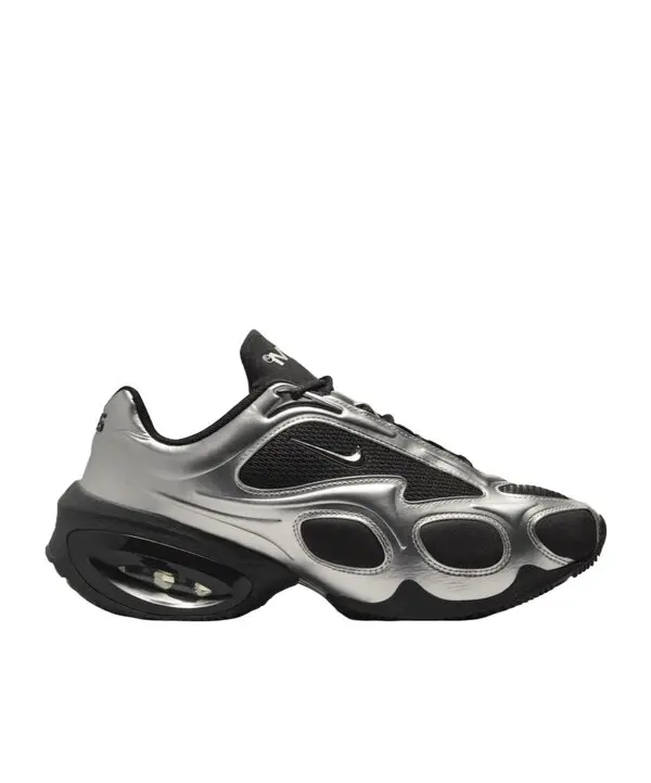 Nike Metallic Sneakers - Black