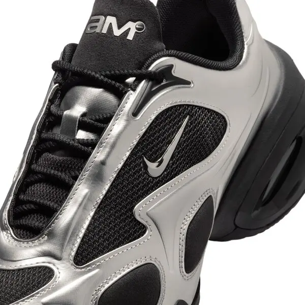 Nike Metallic Sneakers - Black