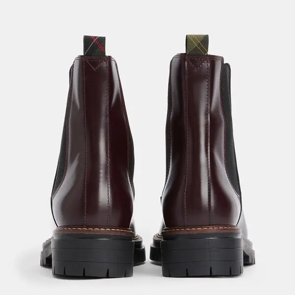 Barbour Solid Color Chelsea Boots