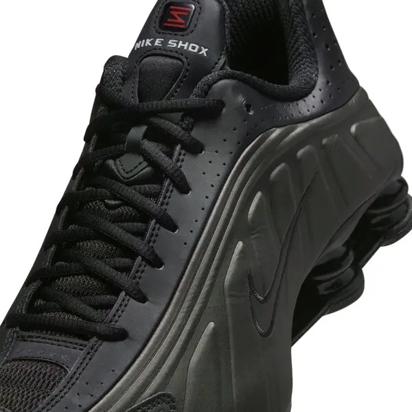 Nike Shox Casual Sneakers - Black