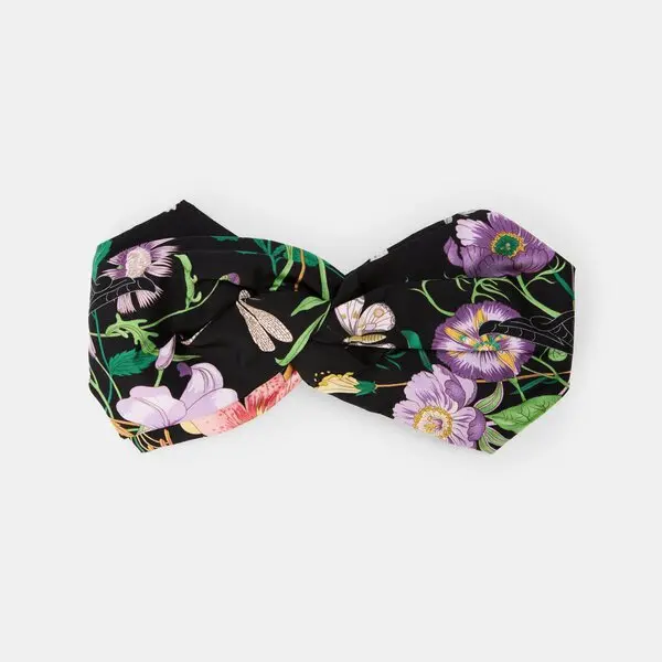 Gucci Versatile Designed Silk Scarf
