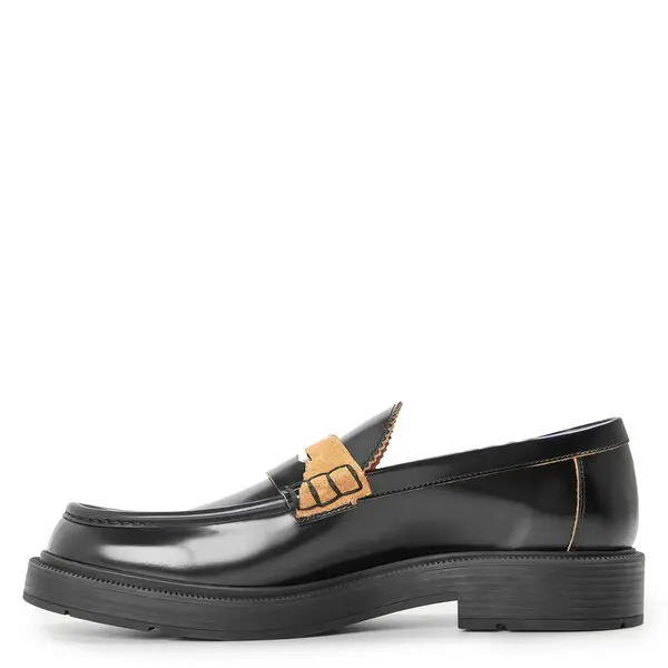 MAISON MARGIELA Solid Color Loafers