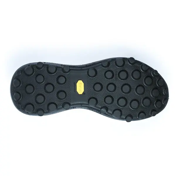 Satisfy Running Sneakers