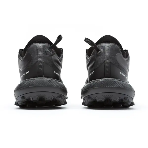 Satisfy Running Sneakers