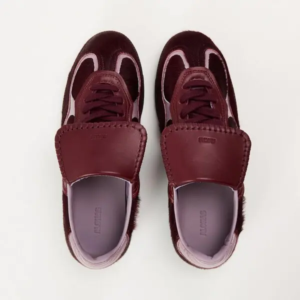 ALOHAS Round-toe Sneakers - Black