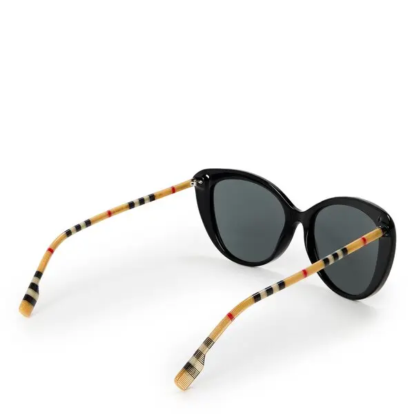 Burberry Classic And Versatile Sunglasses