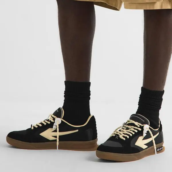 Off-White Low-top Casual Shoes