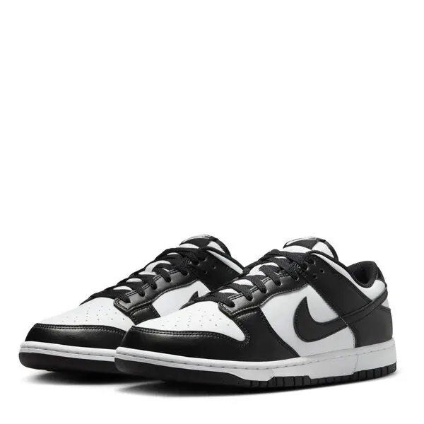 Nike Low Top Lace Up Sneakers - Black