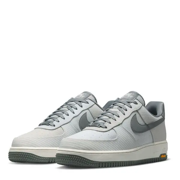 Nike Thick-soled Sports Shoes