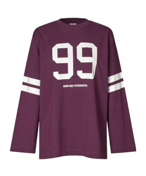 Baum Und Pferdgarten Long Sleeve Sweatshirt With Graphic Detail - Red