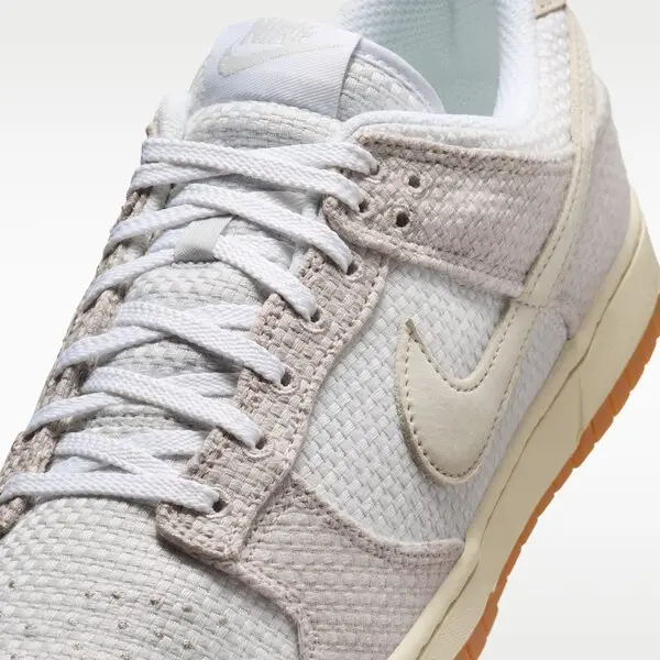 Nike Dunk Low Top Sneakers