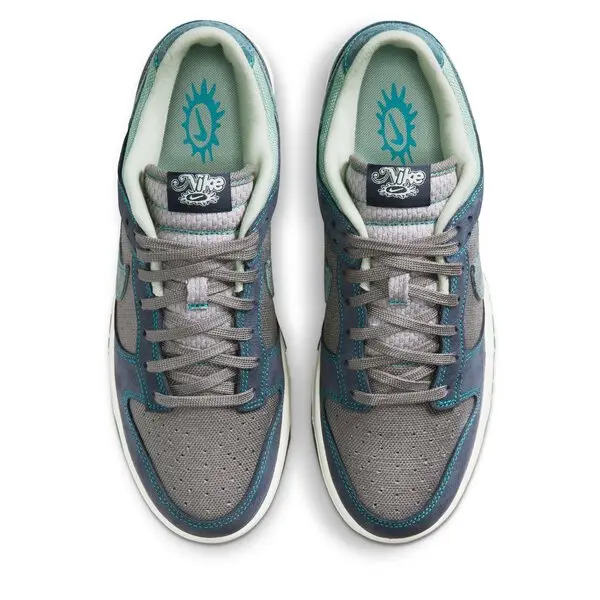 Nike Low Top Sneakers