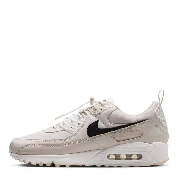 Nike Versatile Sports Shoes