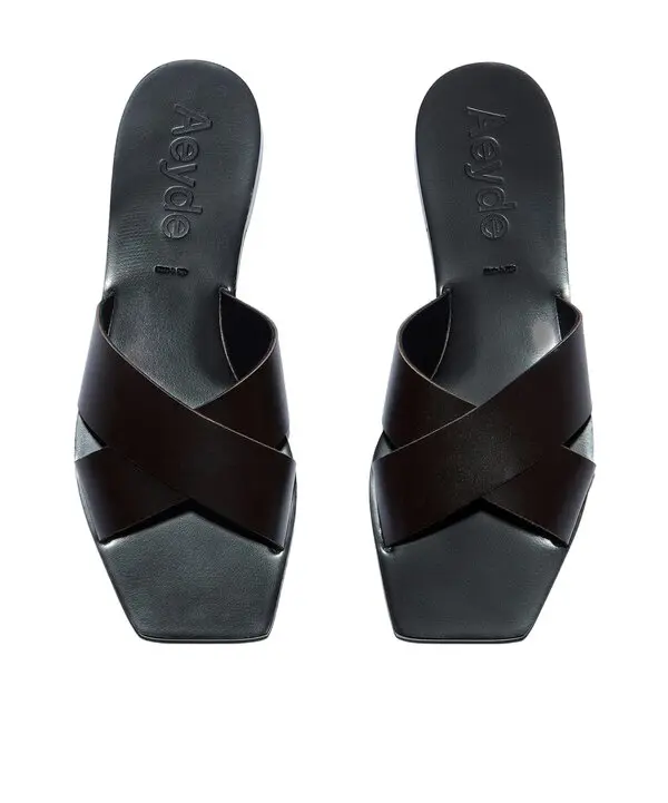 AeydĒ Minimalist Flat Sandals