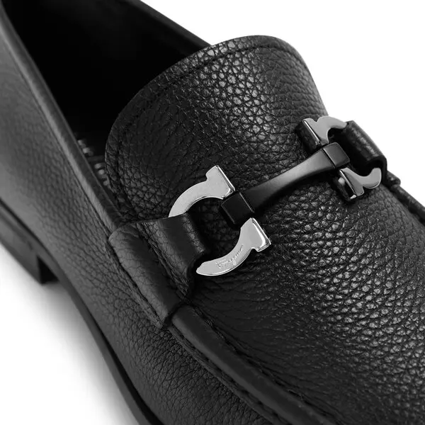 FERRAGAMO Solid Color Loafers