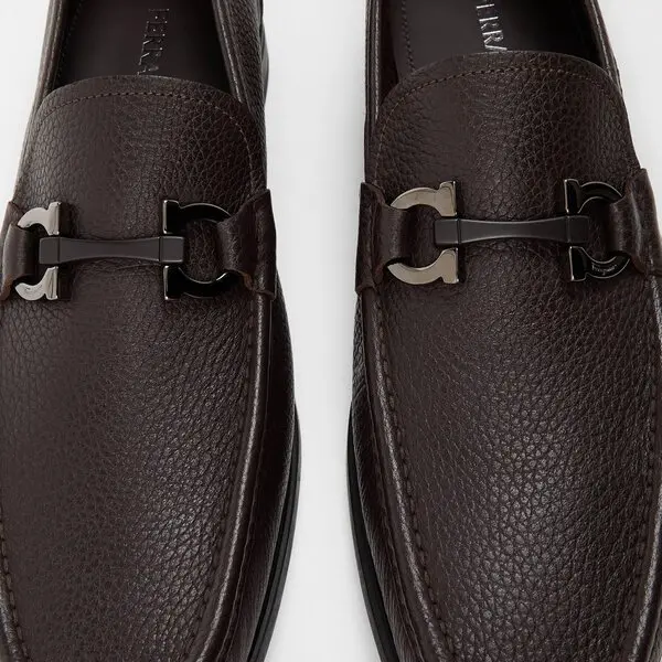 FERRAGAMO Grained Leather Loafer With Metal Horsebit Detail