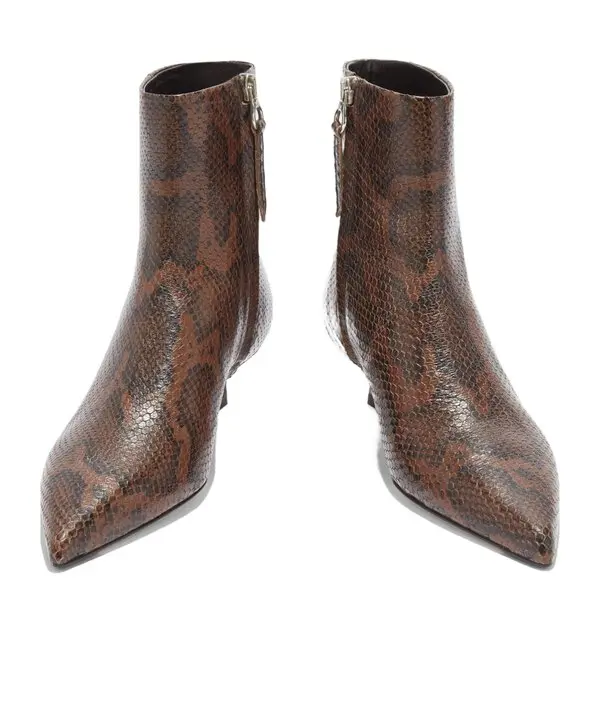 AeydĒ Pointed Toe Zip Up Ankle Boots