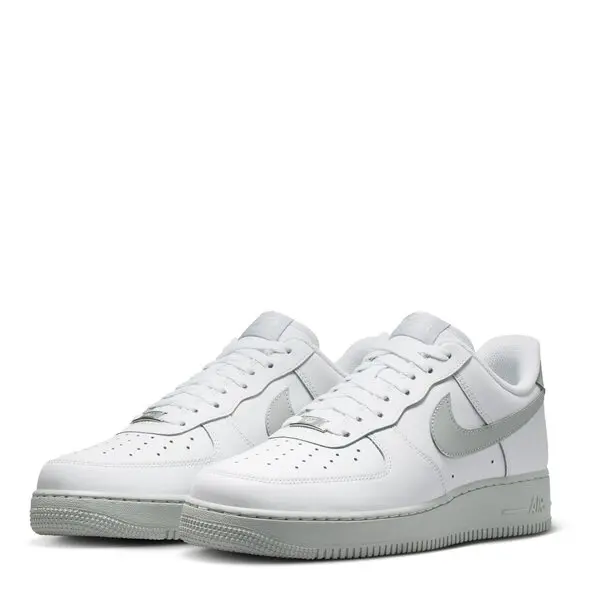 Nike Solid Color Sneakers