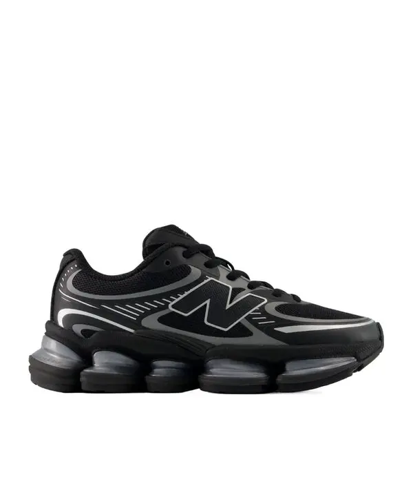 NEW BALANCE Color Blocked Sneakers