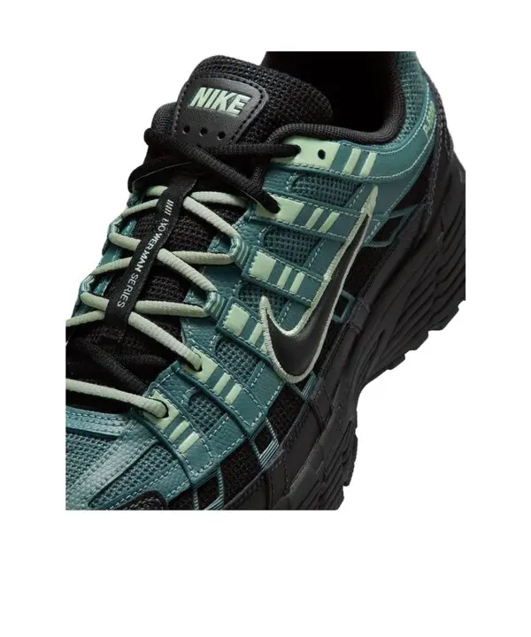 Nike Vintage Versatile Sneakers