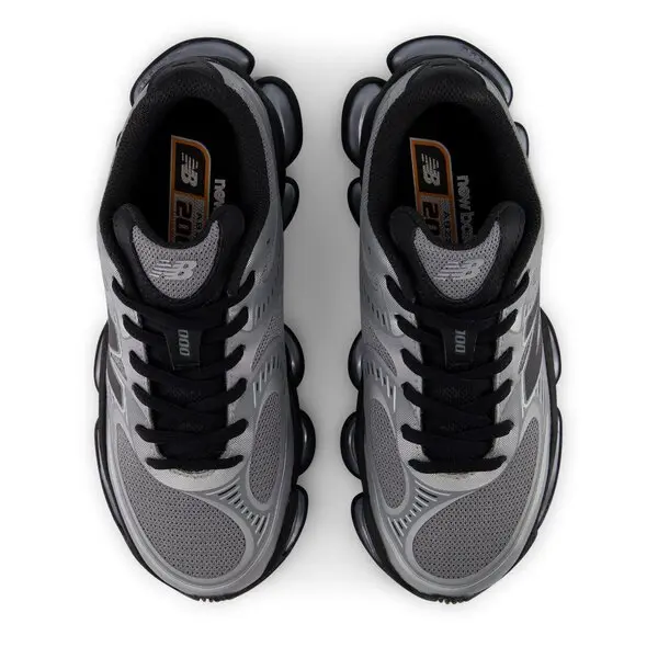 NEW BALANCE Color Blocked Sneakers