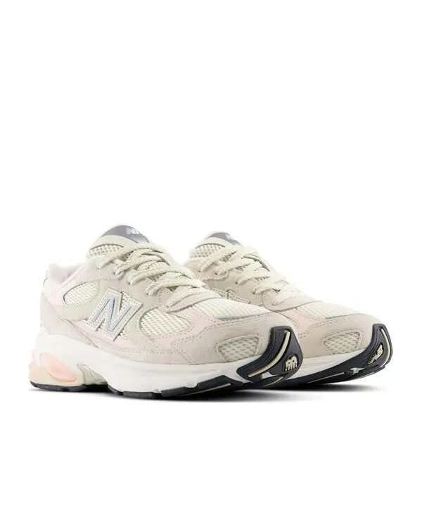 NEW BALANCE Color Blocked Sneakers