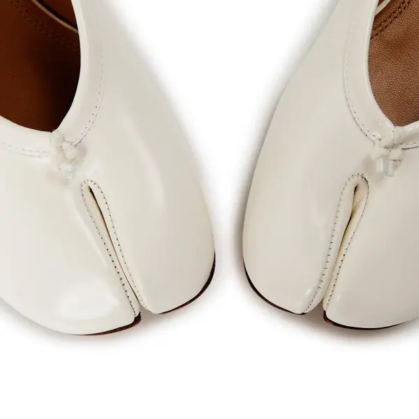 MAISON MARGIELA Milky Glossy Leather Flat Shoe