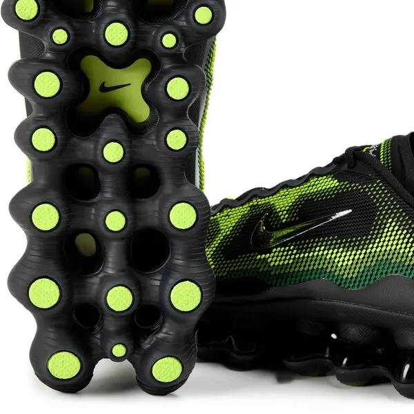 Nike Liquid Max Low-top Trainers - Black