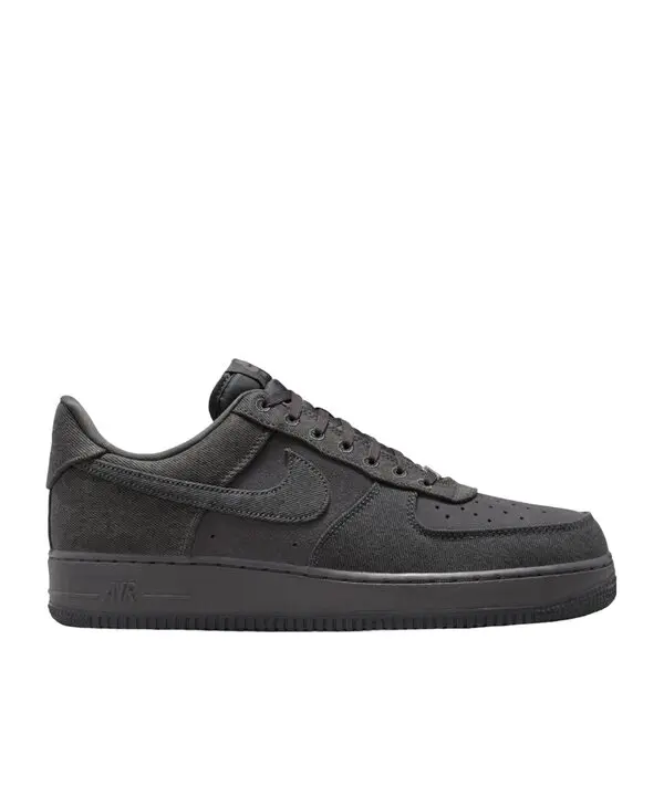 Nike Solid Color Sneakers