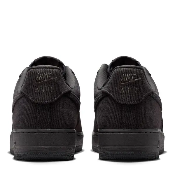 Nike Solid Color Sneakers