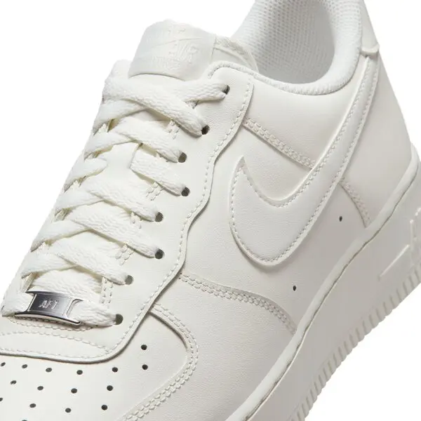 Nike Solid Color Leather Sneakers - No