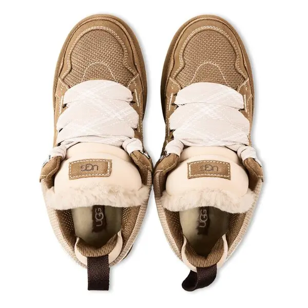 UGG Low-top Sneakers