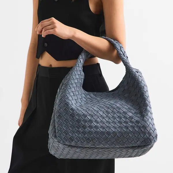 Bottega Veneta Soft Large-capacity Shoulder Bag