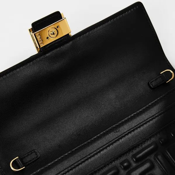 Fendi Baguette Continental Wallet On Chain