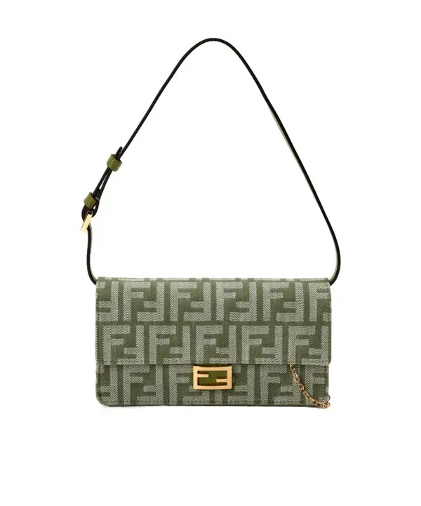 Fendi Minimalist Fashion Chain Bag