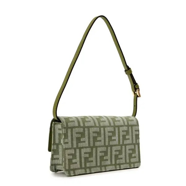 Fendi Minimalist Fashion Chain Bag
