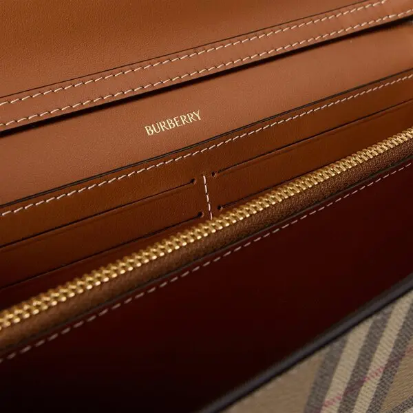 Burberry Hannah Check Wallet On Chain