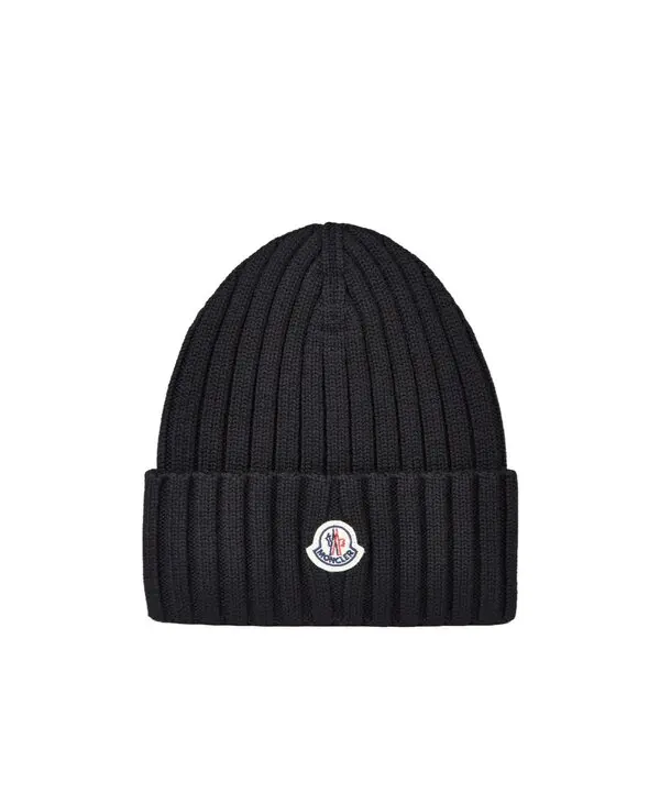 Moncler Ribbed Wool Beanie With Logo Detail - Black
