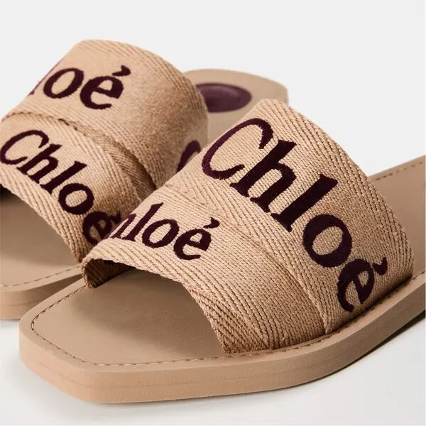 Chloé Logo Slippers - Nude