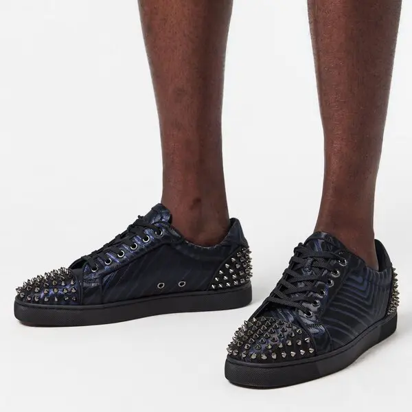 CHRISTIAN LOUBOUTIN Rivet Decorated Casual Shoes