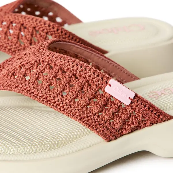 Chloé Solid Color Minimalist Flat Sandals