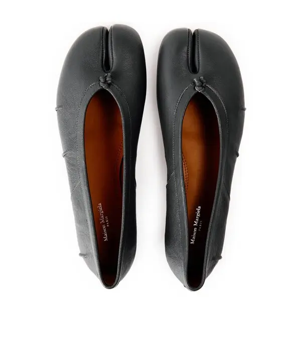 MAISON MARGIELA Black Soft Leather Flat Ballet Shoe