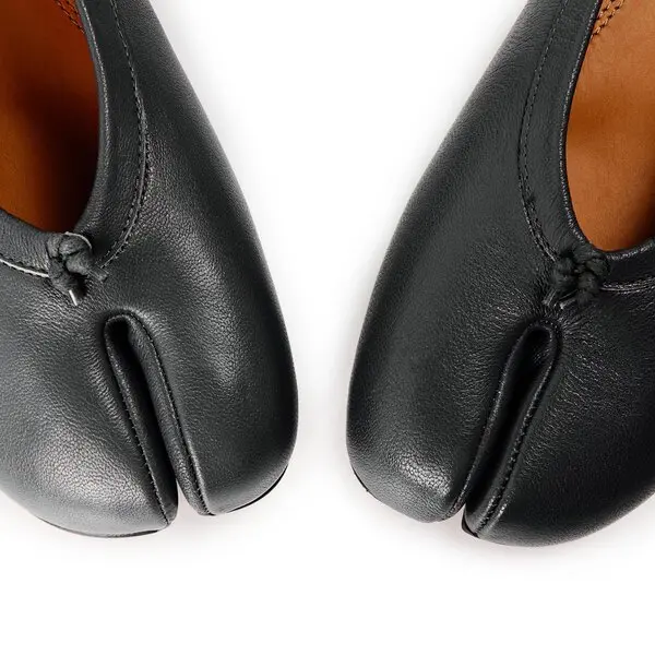MAISON MARGIELA Black Soft Leather Flat Ballet Shoe