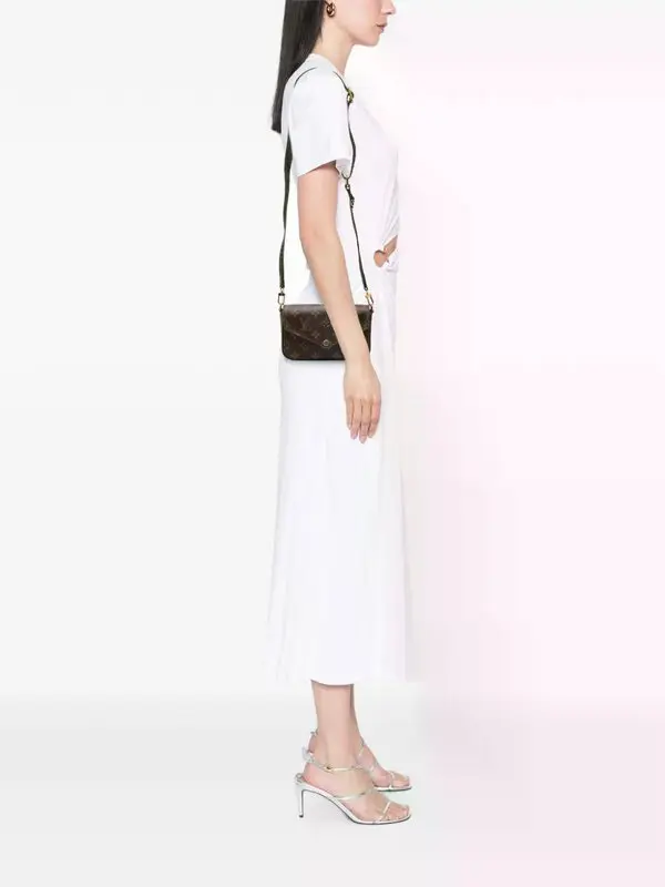 LOUIS VUITTON 2020 Monogram Felicie Strap And Go Crossbody Bag