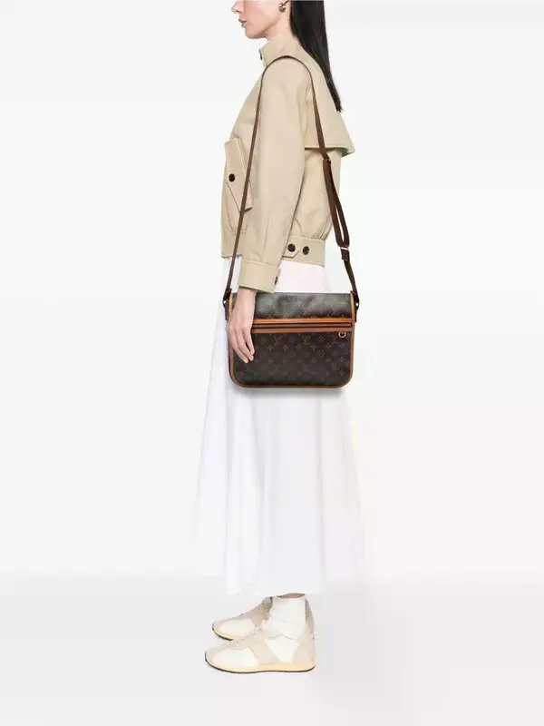 LOUIS VUITTON Monogram Bosphore Messenger Gm Crossbody Bag - Brown