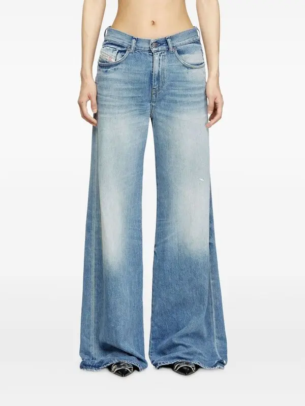 DIESEL® 1978 D-akemi Flare Jeans