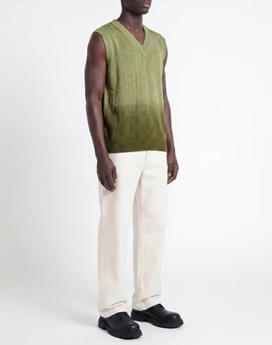H953 Sleeveless V-neck Sweater