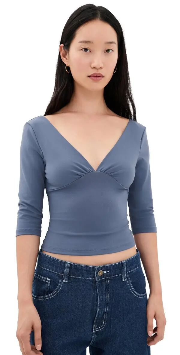 Lioness Canyon Top V-neck, Ruched Details, Stretch Jersey